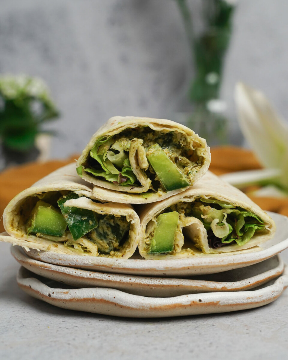 Avocado Wrap with Cucumbers (Low Calorie, Vegetarian) - All Nutritious